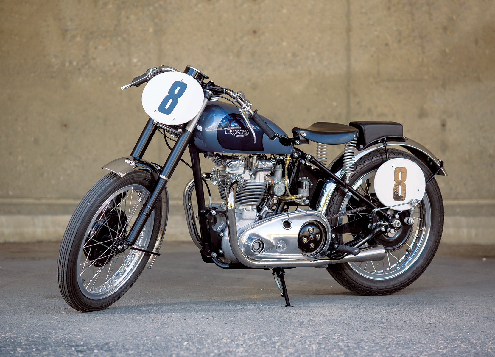 Triumph Tribute - Motorcycle Classics